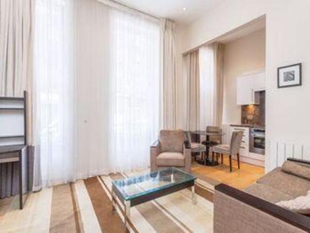 2 Bedrooms Flat for rent in Nottingham Place, Marylebone, London W1U