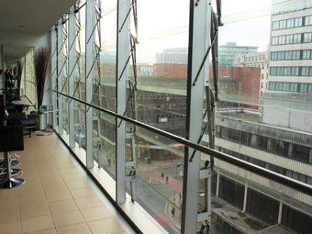 2 Bedrooms Flat for rent in No.1 Deansgate, Manchester M3