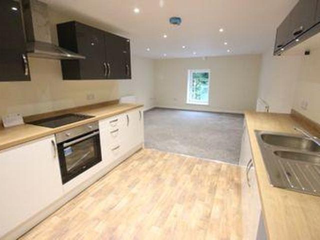 2 Bedrooms Flat for rent in Nonia Apartments, Cardiff Road, Nantgarw CF15