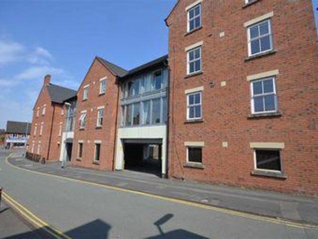 2 Bedrooms Flat for rent in Norbury Court, Church Street, Stone ST15