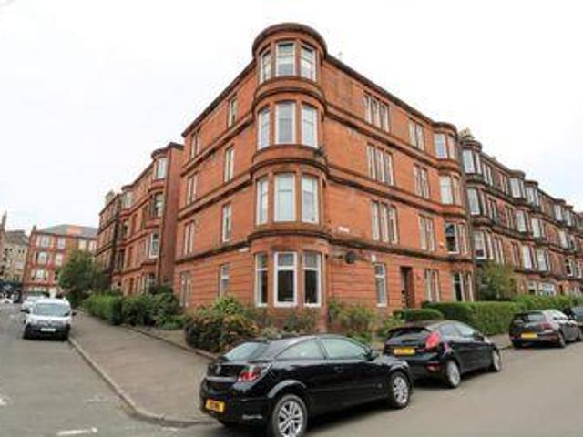 2 Bedrooms Flat for rent in Norham Street, Shawlands, Glasgow G41