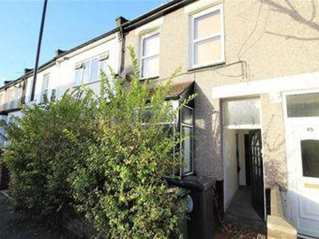 2 Bedrooms Flat for rent in Norman Road, Leytonstone, London E11