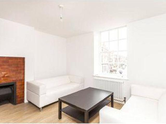 2 Bedrooms Flat for rent in Norwood Road, Tulse Hill, London SE27