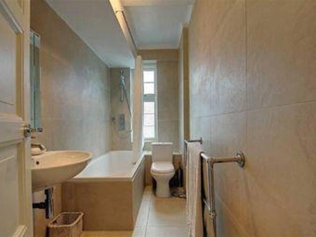 2 Bedrooms Flat for rent in Northways Parade, Swiss Cottage, London NW3