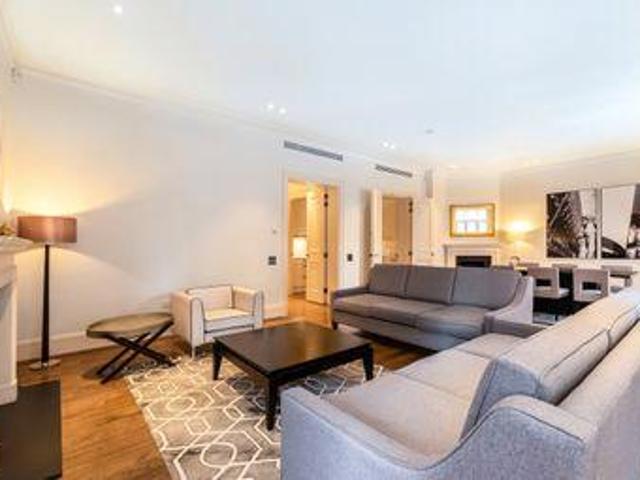 2 Bedrooms Flat for rent in North Audley Street, London W1K