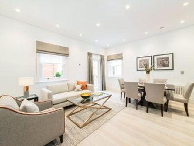 2 Bedrooms Flat for rent in North Audley Street, Mayfair, London W1K