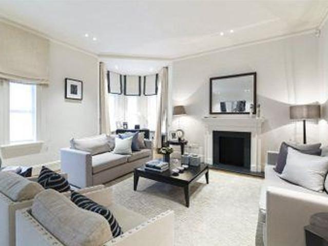 2 Bedrooms Flat for rent in North Audley Street, Mayfair, London W1K