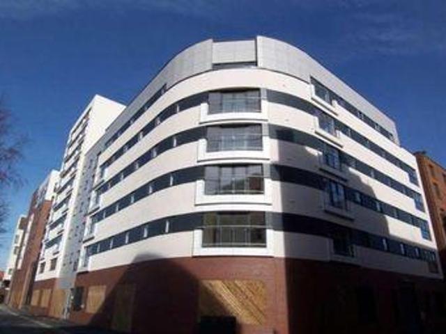 2 Bedrooms Flat for rent in North, Naval Street, Manchester M4