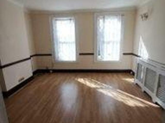 2 Bedrooms Flat for rent in North Street, Barking IG11