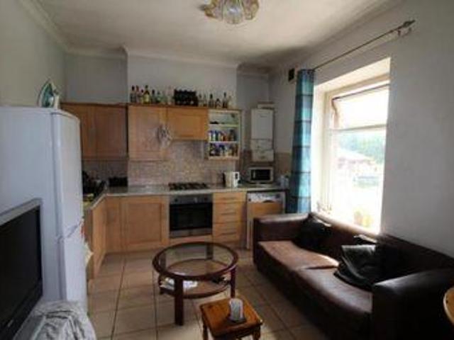 2 Bedrooms Flat for rent in North Road, Gabalfa, Cardiff CF10