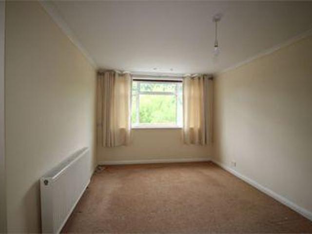 2 Bedrooms Flat for rent in Northcote Road, London E17