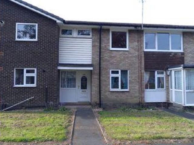 2 Bedrooms Flat for rent in Navigation Gardens, Dewsbury, West Yorkshire WF12