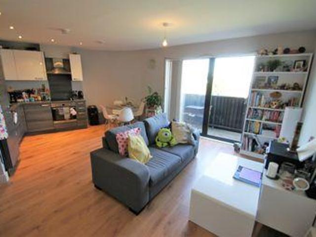 2 Bedrooms Flat for rent in Navigation Street, Manchester M4