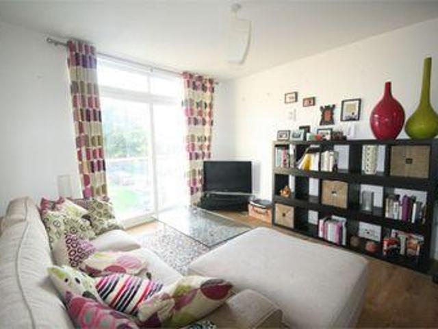 2 Bedrooms Flat for rent in Nazareth Road, Nottingham NG7