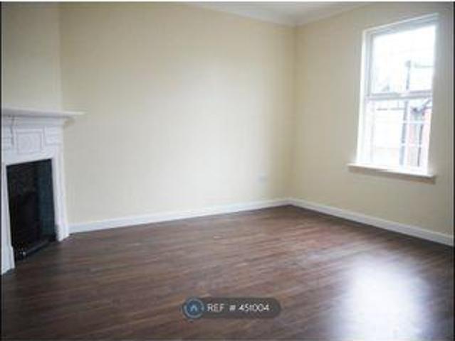 2 Bedrooms Flat for rent in Napier Road, London N17