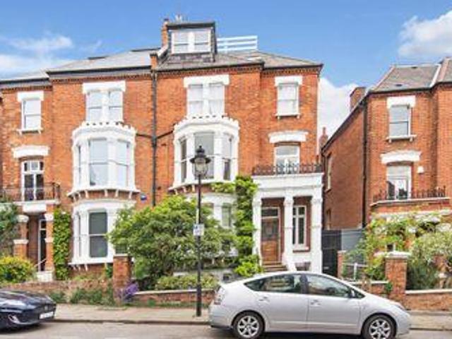 2 Bedrooms Flat for rent in Nassington Road, London NW3