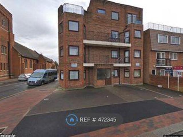 2 Bedrooms Flat for rent in Nether Street, Finchley N12