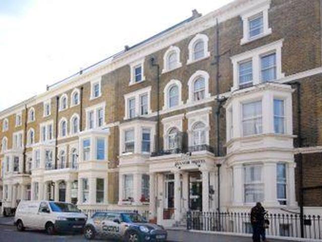 2 Bedrooms Flat for rent in Nevern Place, Earls Court SW5
