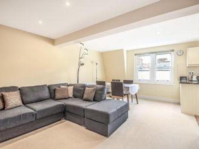 2 Bedrooms Flat for rent in Nevern Square SW5
