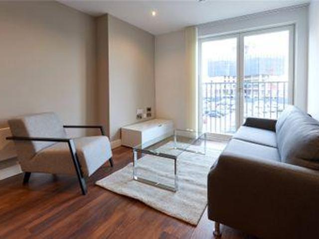 2 Bedrooms Flat for rent in New Bridge Street, Manchester, Greater Manchester M3