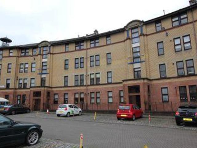 2 Bedrooms Flat for rent in New Gorbals, St Ninian Terrace G5