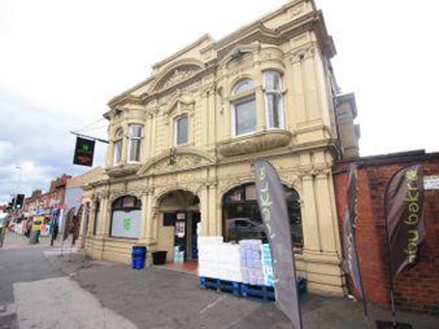 2 Bedrooms Flat for rent in New Inn, Dewsbury Road Dewsbury Road, Leeds LS11