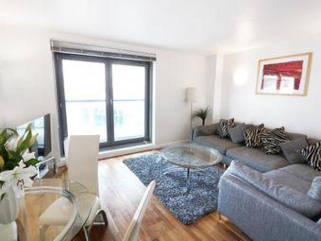 2 Bedrooms Flat for rent in New Providence Wharf, 1 Fairmont Avenue, Canary Wharf, London E14