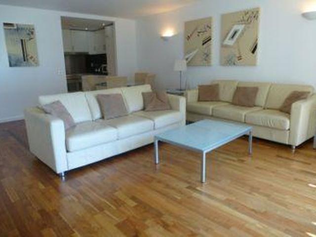 2 Bedrooms Flat for rent in New Providence Wharf, 1 Fairmont Avenue, London E14