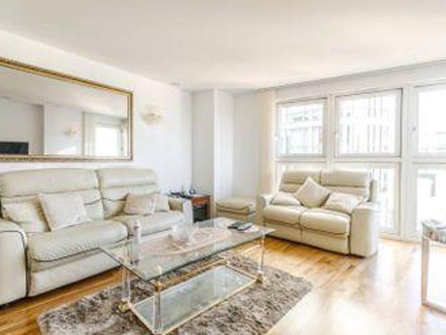 2 Bedrooms Flat for rent in New Providence Wharf, Canary Wharf E14