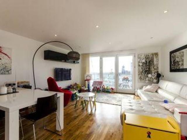 2 Bedrooms Flat for rent in New Providence Wharf, Canary Wharf E14