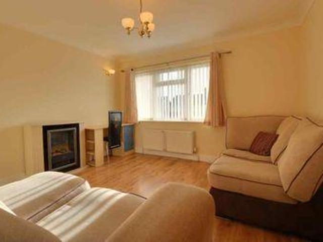 2 Bedrooms Flat for rent in New Road, Sawston, Cambridge CB22