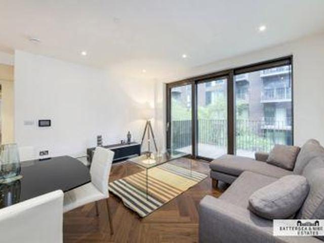 2 Bedrooms Flat for rent in New Union Square, London SW11