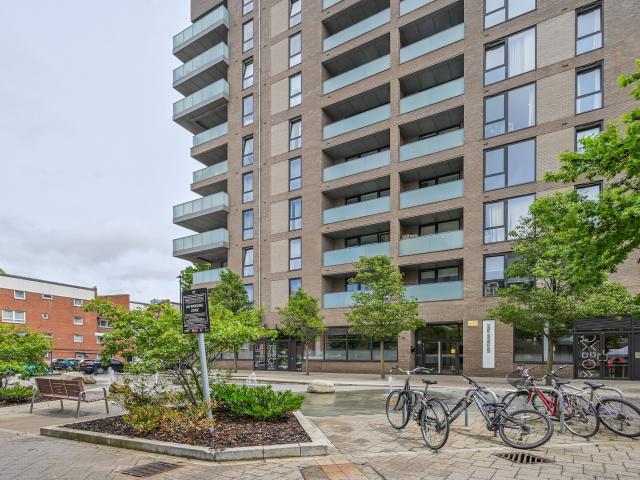 2 Bedrooms Flat for Rent in New Village Avenue | Foxtons