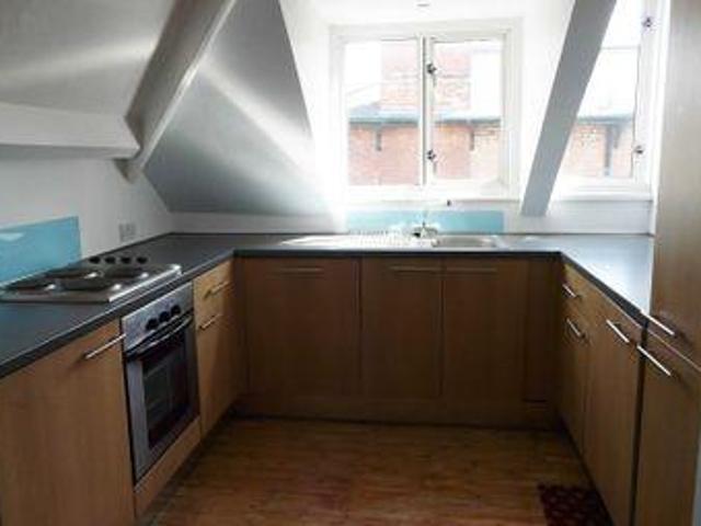 2 Bedrooms Flat for rent in Newcastle Drive, Nottingham NG7