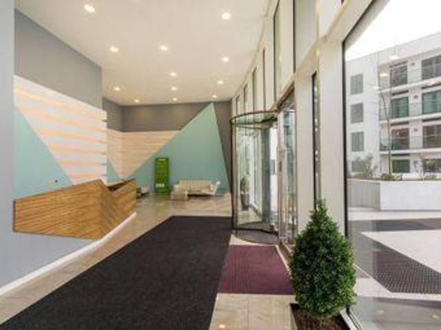 2 Bedrooms Flat for rent in Newgate, Croydon, London, London CR0