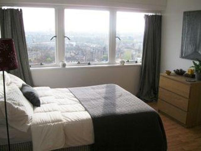 2 Bedrooms Flat for rent in Newington Causeway, London SE1