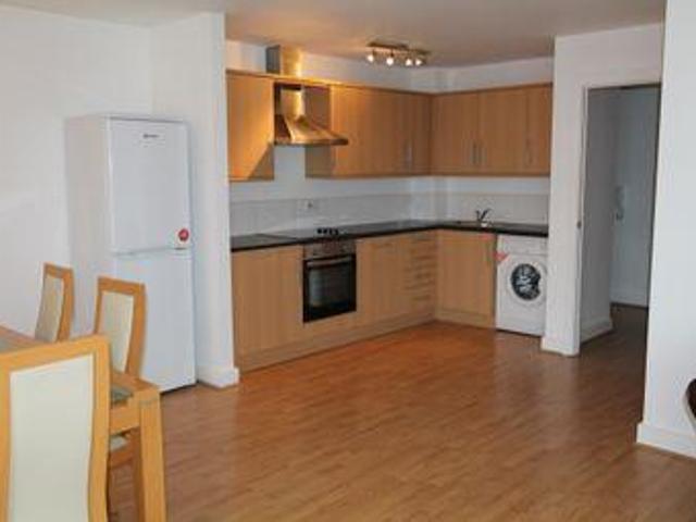 2 Bedrooms Flat for rent in Newport Road, Cardiff CF24