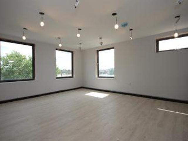 2 Bedrooms Flat for rent in Neasden Lane, Neasden NW10
