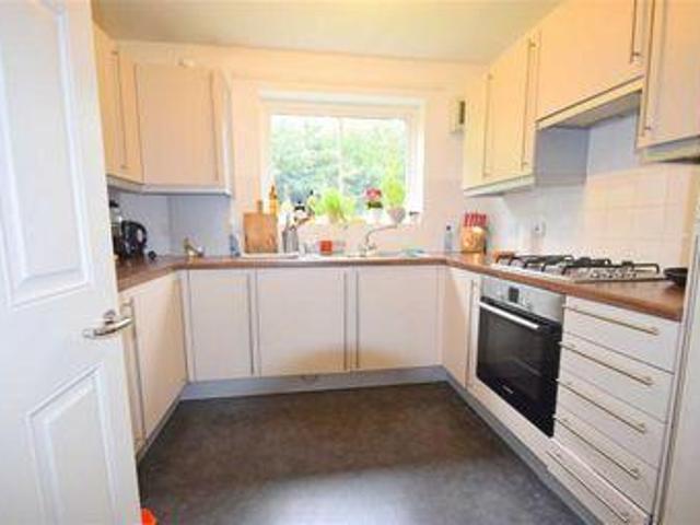 2 Bedrooms Flat for rent in Nelson Grove Road, South Wimbledon SW19