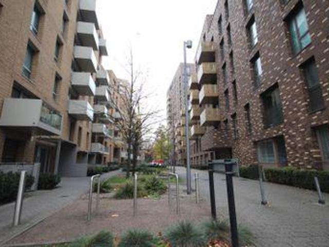 2 Bedrooms Flat for rent in Nelson Walk, London E3