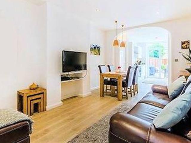 2 Bedrooms Flat for rent in Nibthwaite Road, Harrow HA1