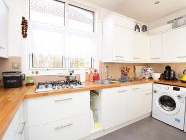 2 Bedrooms Flat for rent in Nibthwaite Road, Harrow, Middlesex HA1
