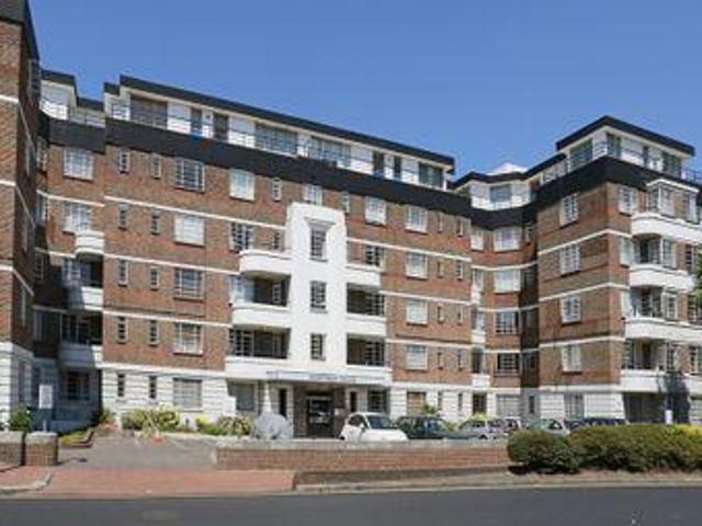 2 Bedrooms Flat for rent in Nightingale Lane, Clapham South SW12