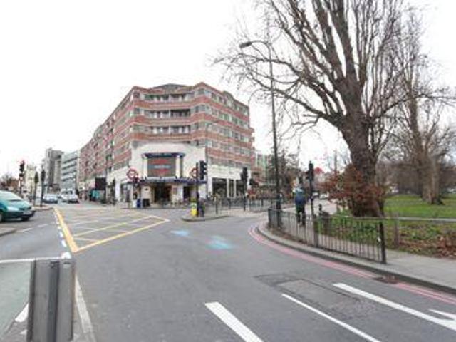 2 Bedrooms Flat for rent in Nightingale Lane, London SW4