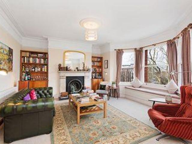 2 Bedrooms Flat for rent in Nightingale Lane, London SW4