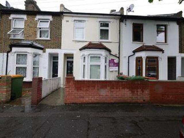 2 Bedrooms Flat for rent in Nine Acres Close, Manor Park, London. E12