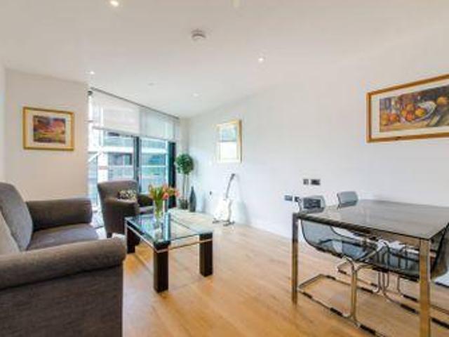 2 Bedrooms Flat for rent in Nine Elms, Nine Elms SW11