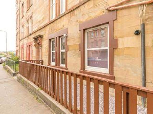 2 Bedrooms Flat for rent in Smithfield Street, Gorgie, Edinburgh EH11