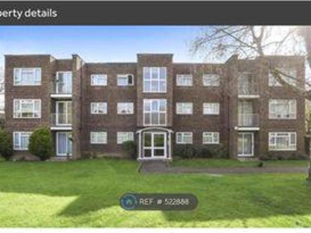 2 Bedrooms Flat for rent in Snaresbrook, London E11