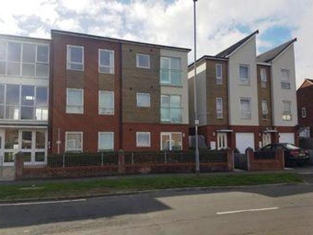 2 Bedrooms Flat for rent in Snowdon House, Chester CH1
